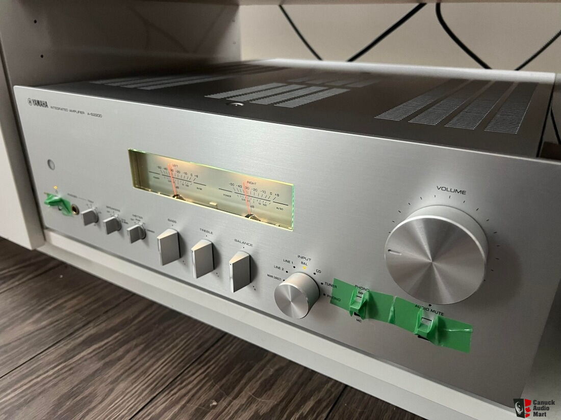 Yamaha AS-2200 (Includes 2 sets of Supra cables)(pending) Photo ...