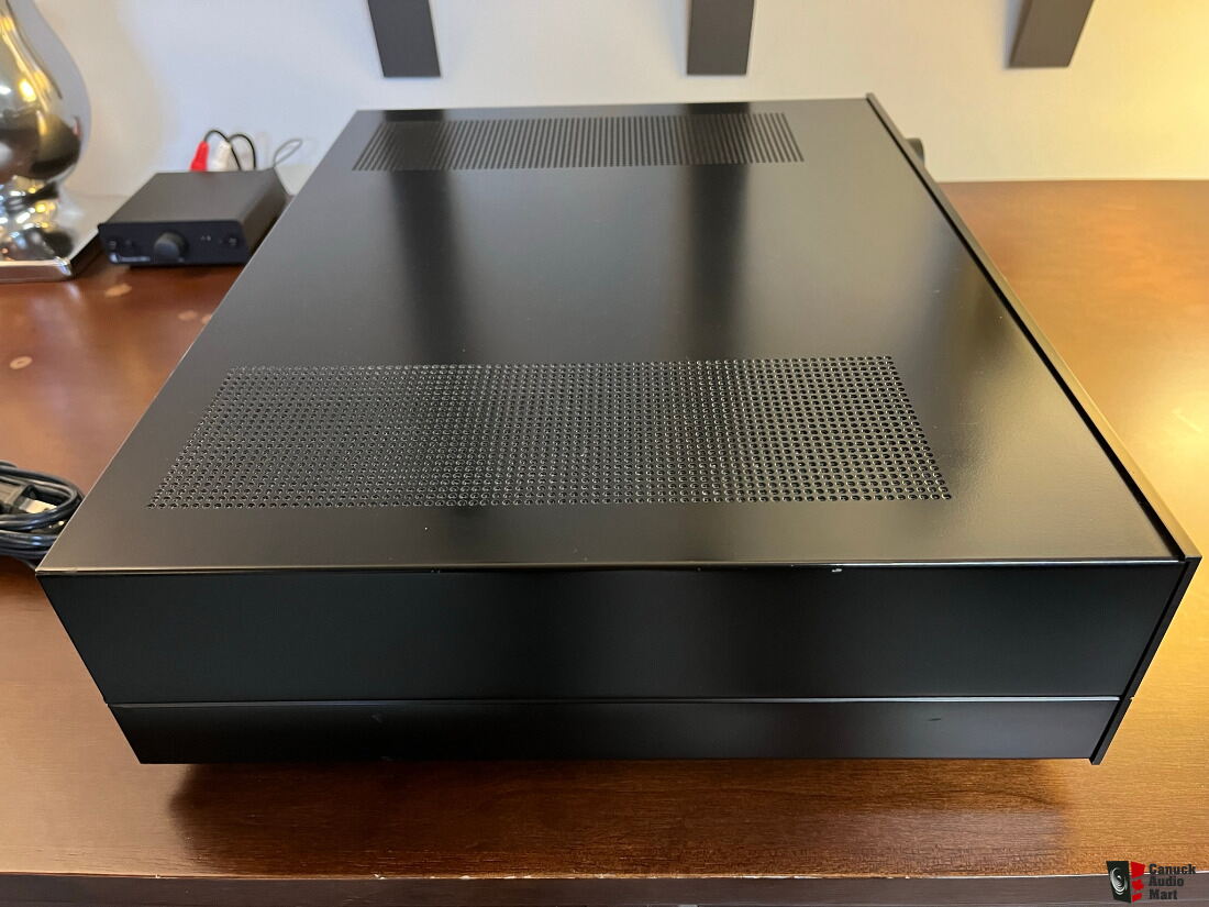 Yamaha C4 Preamp Photo #4436288 - UK Audio Mart