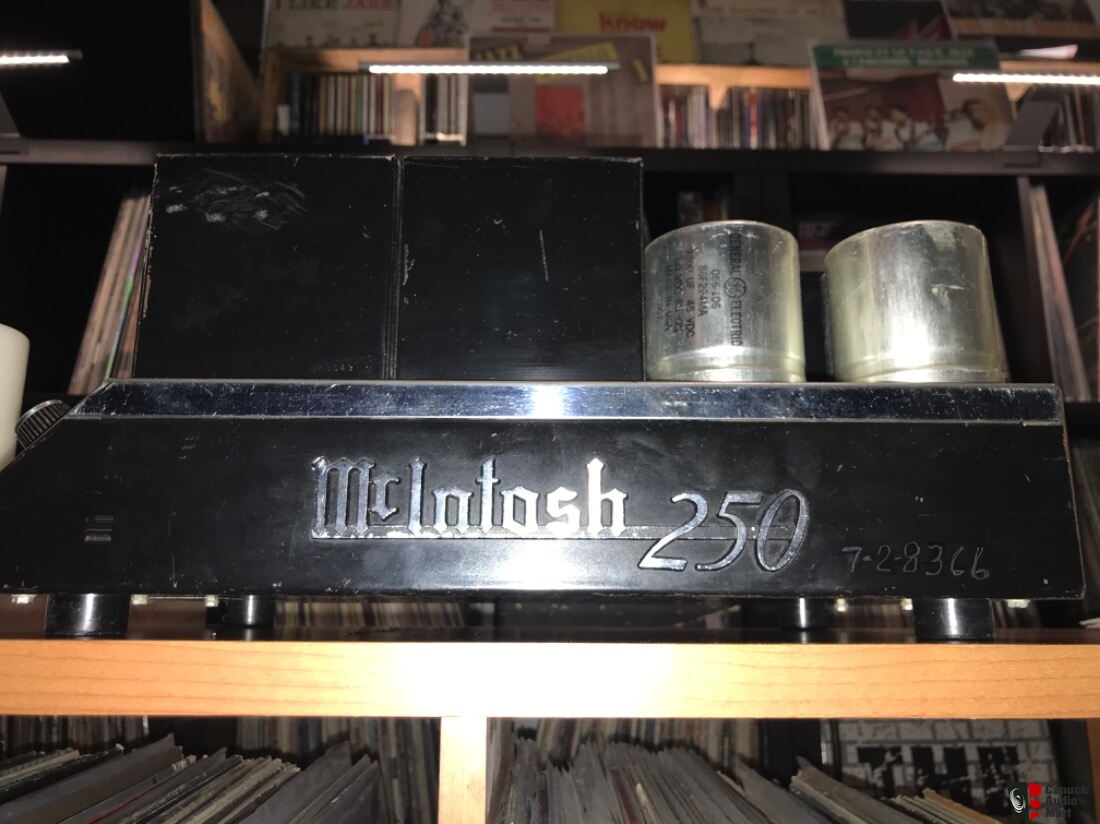 MC 250 McIntosh amplifier Photo #4440266 - US Audio Mart