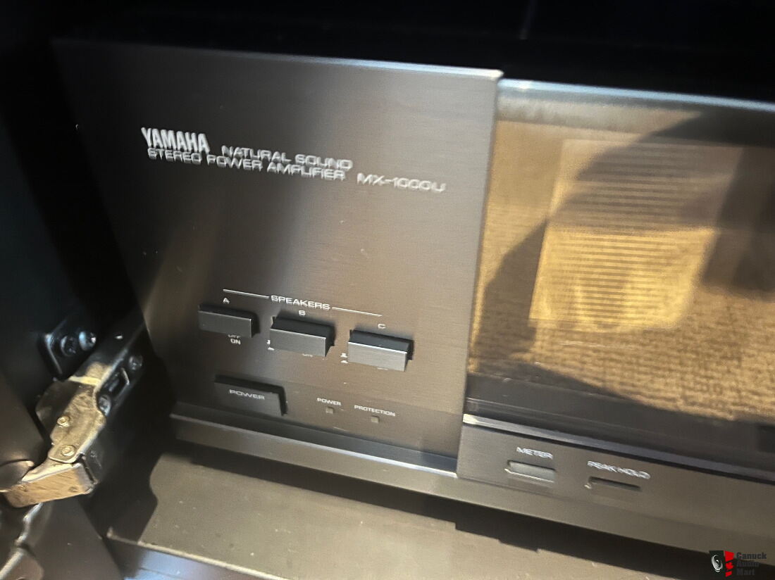 Yamaha MX-1000U POWER Amplifier Photo #4440802 - Canuck Audio Mart