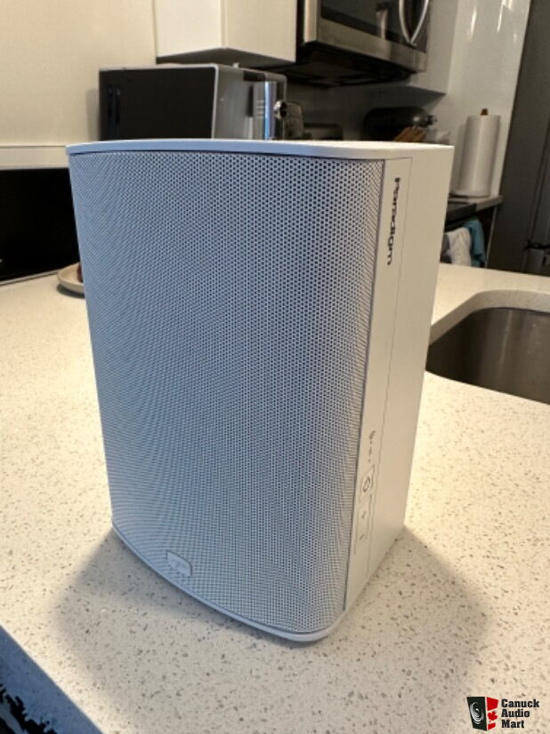 Paradigm PW300 speakers in white Photo #4444282 - Canuck Audio Mart