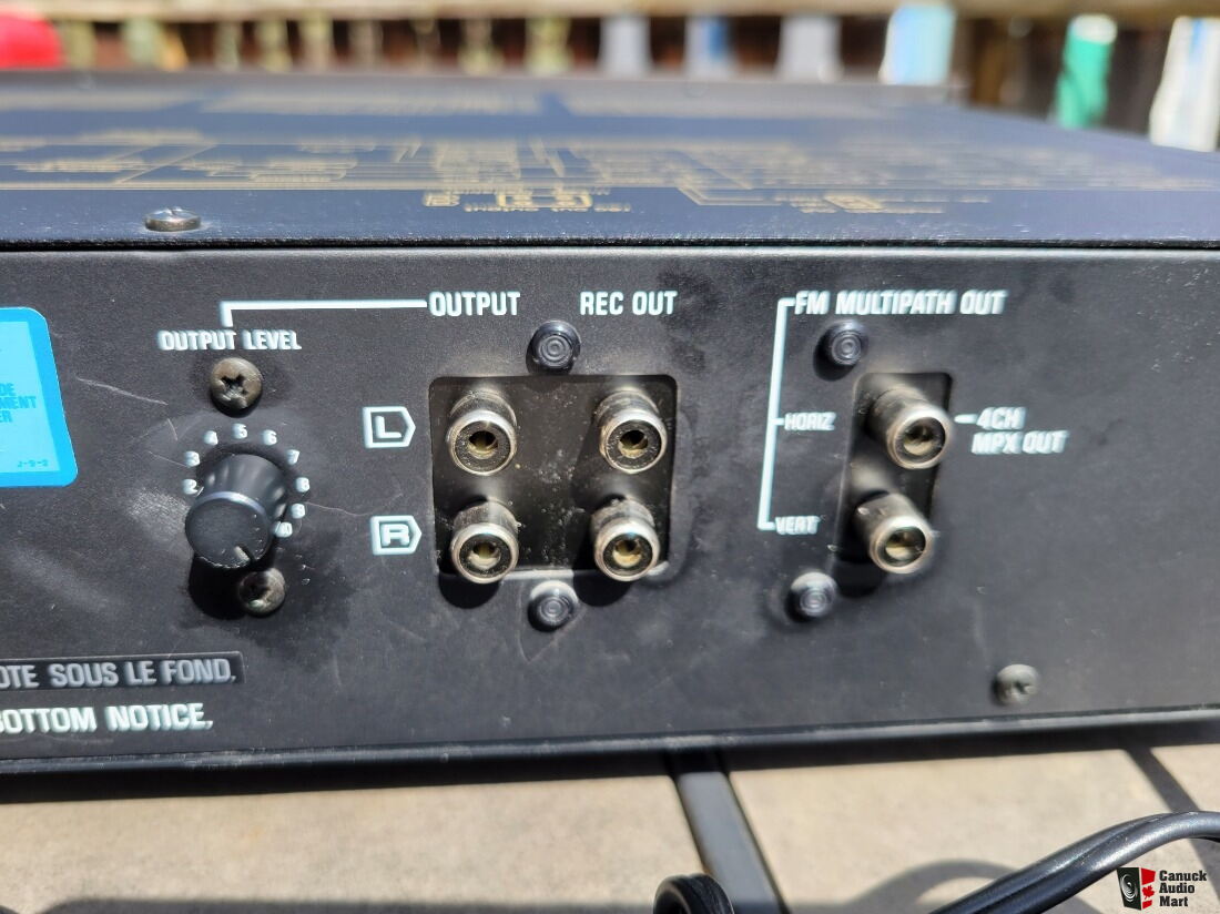 Technics ST-9030 tuner - audiophile 8 gang - not many better Photo ...