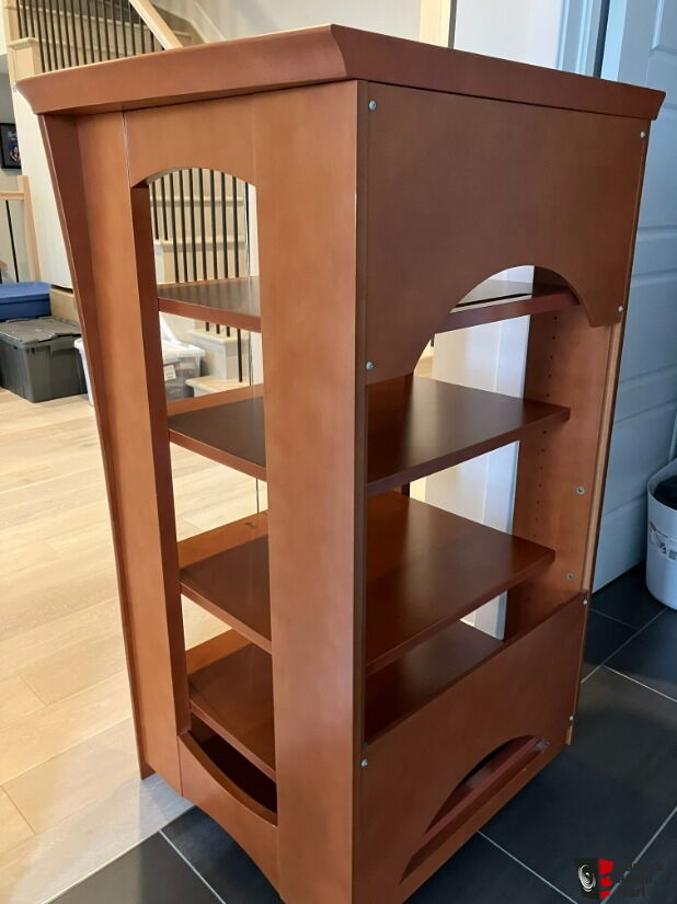 stereo stand made out of solid maple Photo #4452539 - Canuck Audio Mart