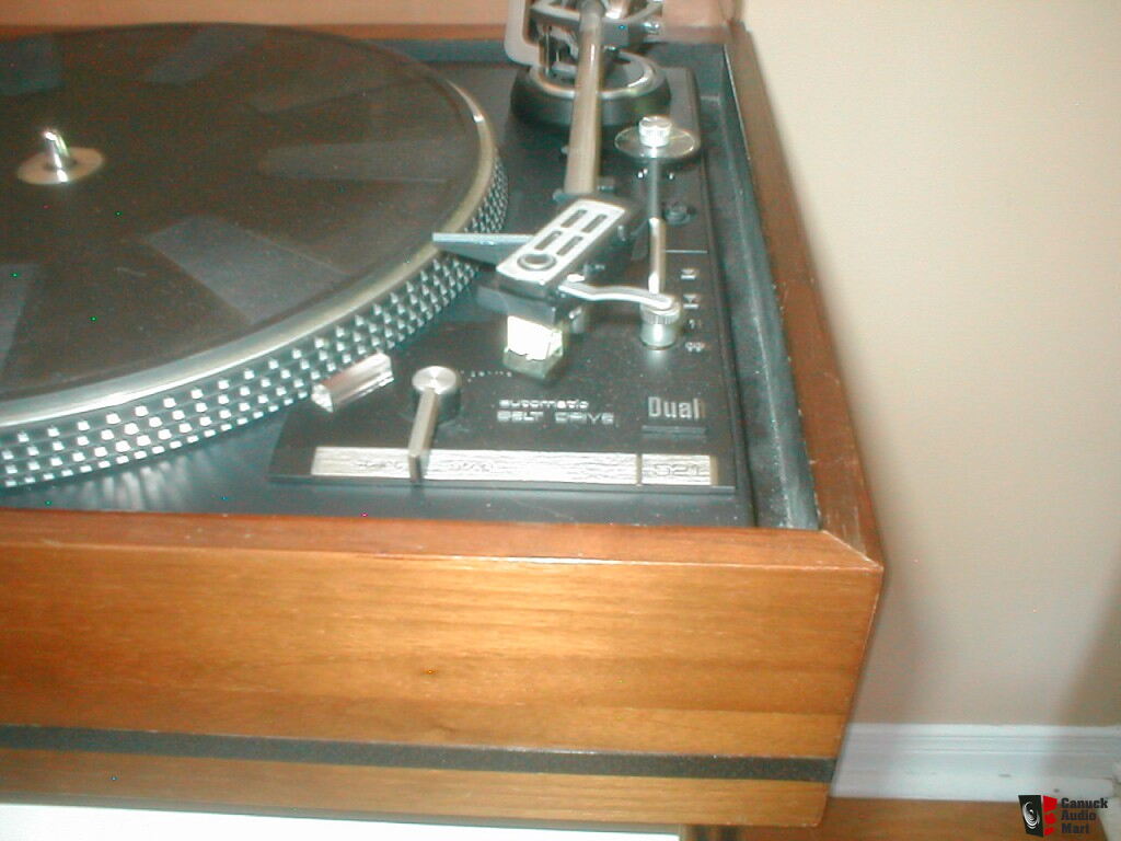 DUAL 521 turntable Photo #445969 - US Audio Mart