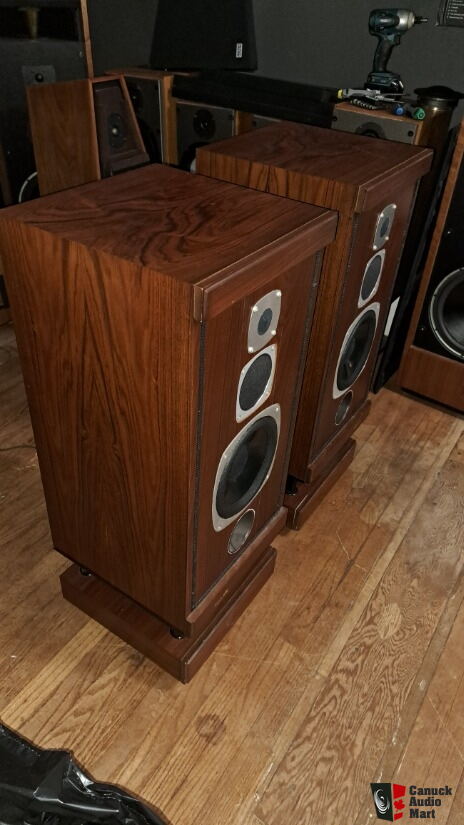 Castle conway 2 speakers Photo #4465388 - Canuck Audio Mart
