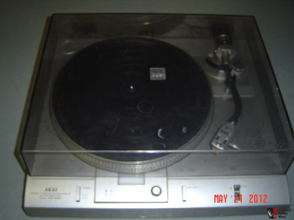AKAI AP-D30 Direct Drive Turntable For Sale - Canuck Audio Mart