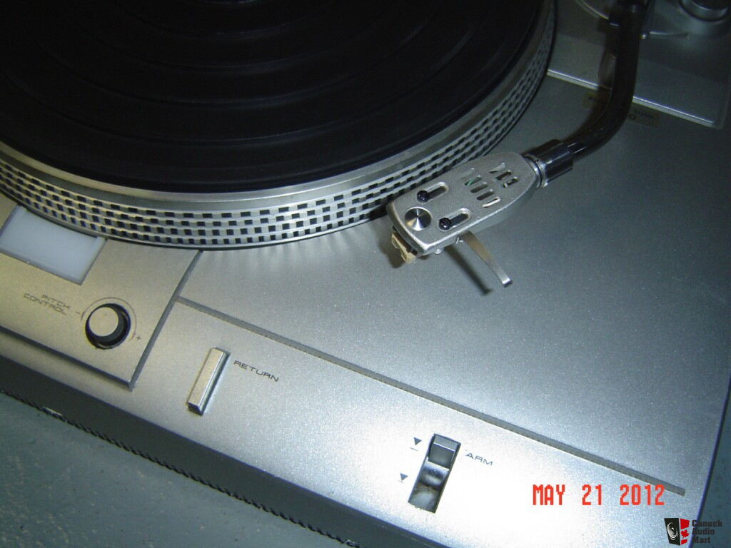 AKAI AP-D30 Direct Drive Turntable Photo #447170 - Canuck Audio Mart