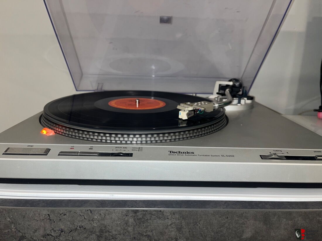 Technics SLD202