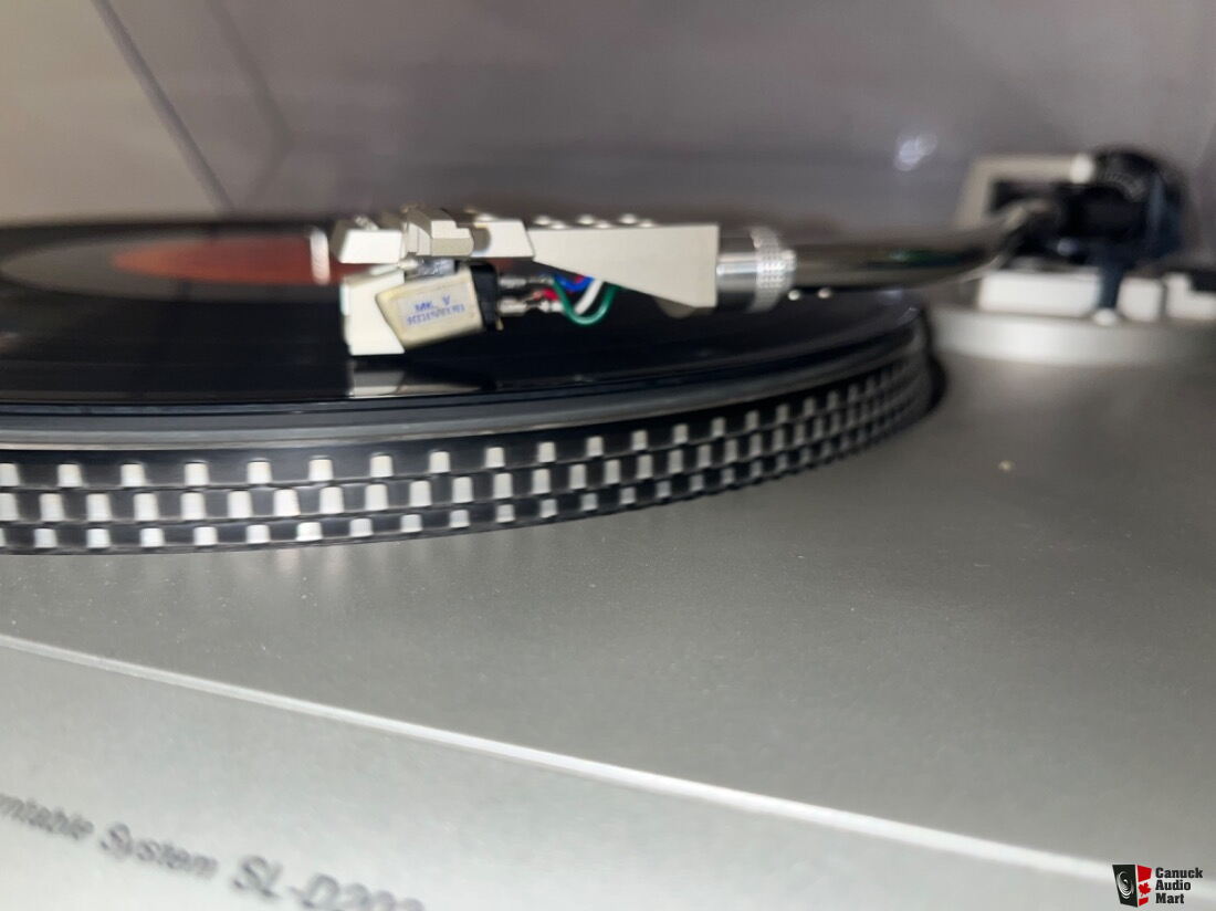 Technics SLD202