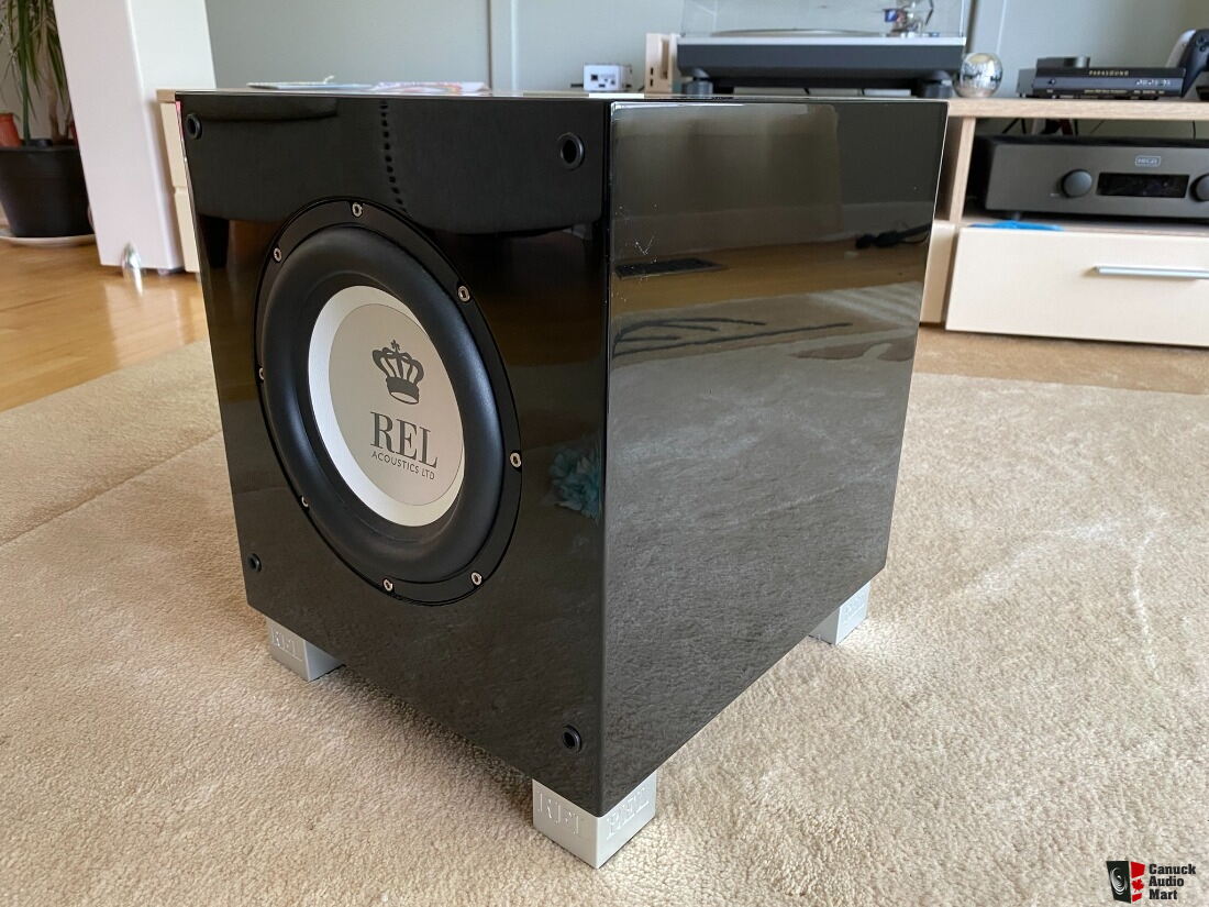 REL T7i - GLOSS BLACK Photo #4489636 - Canuck Audio Mart