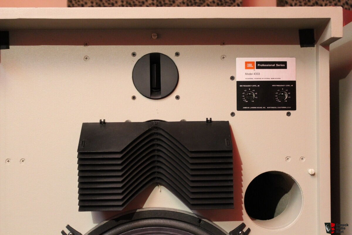 JBL 4333B Studio Monitors Photo #4493689 - Canuck Audio Mart