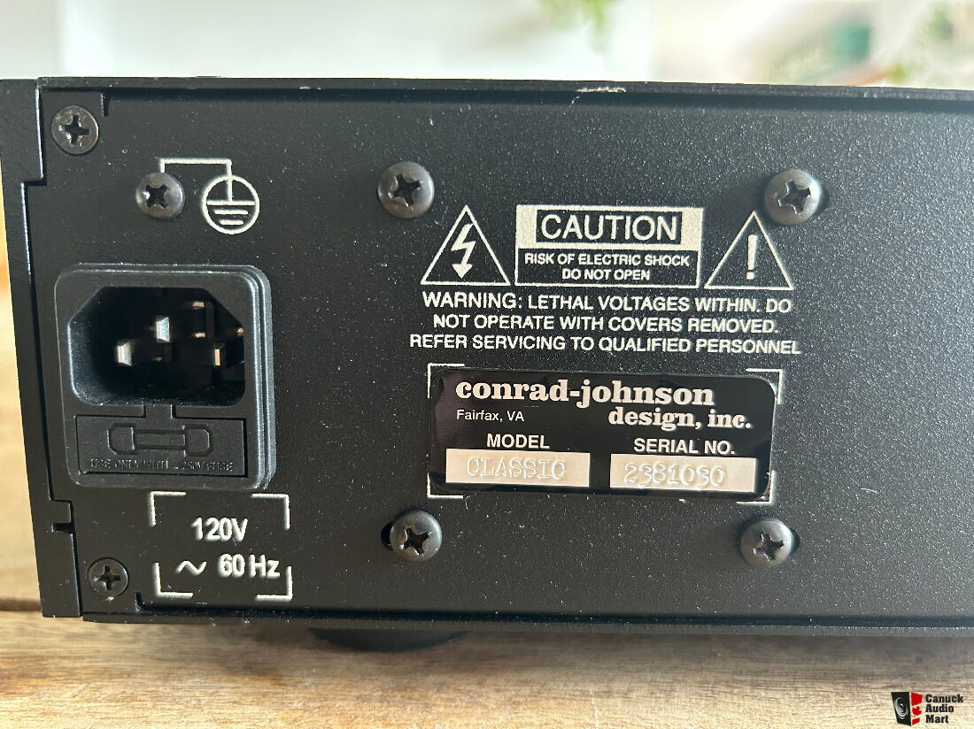 Conrad Johnson Classic 1 tube preamp Photo #4507757 - Canuck Audio Mart