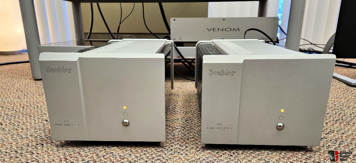 Boulder 850 monoblock Amplifiers. Excellent! Photo #4511192 - US Audio Mart