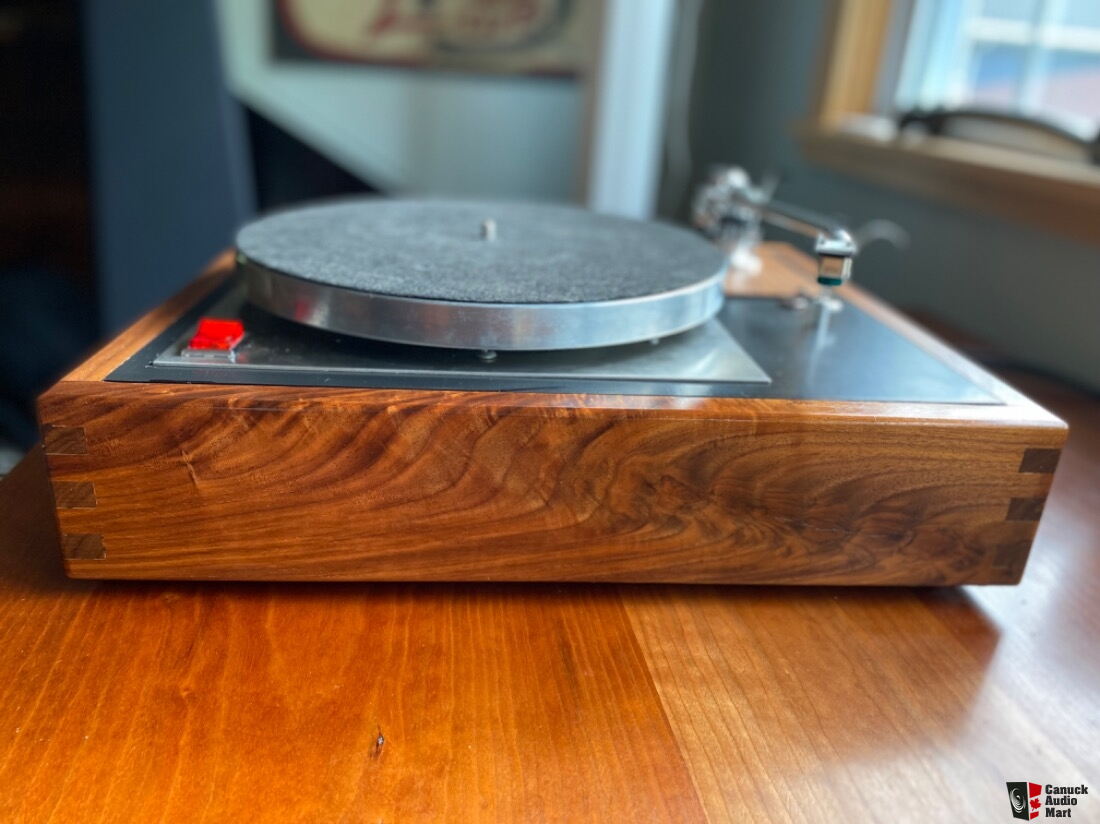 High end handmade turntable Photo #4512125 - Canuck Audio Mart
