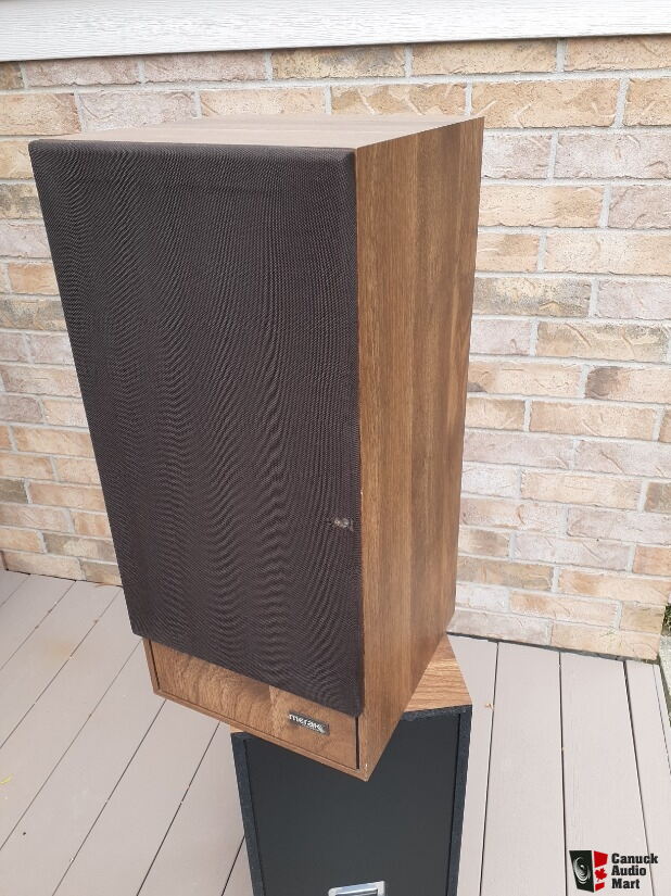 Merak Speakers