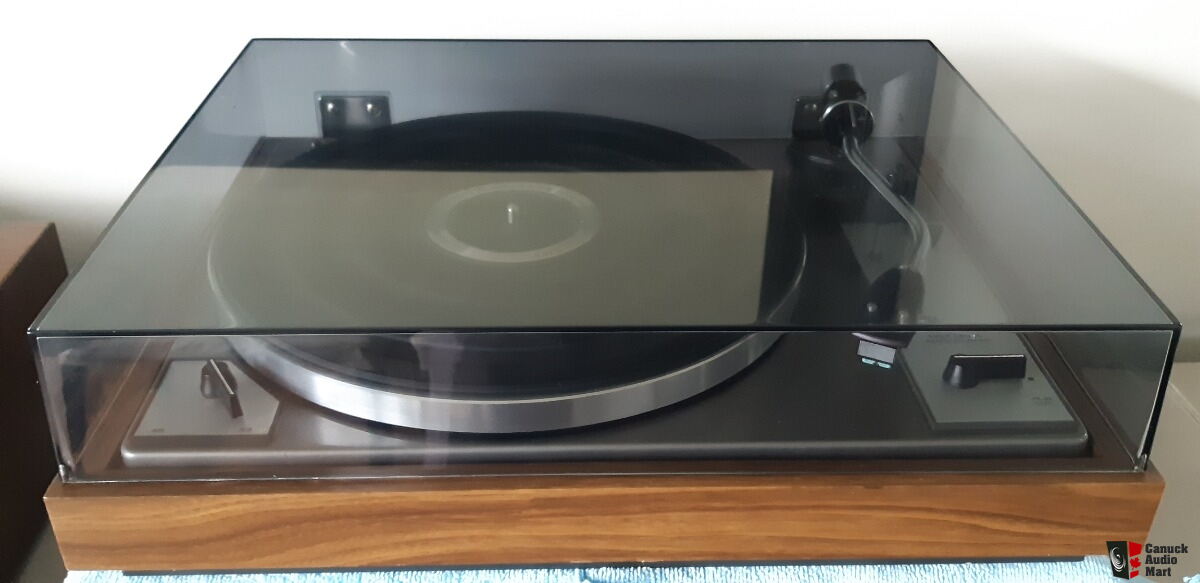 Realistic R8010 Turntable Photo #4516619 - Canuck Audio Mart
