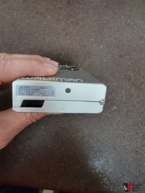 Restored Vintage Sony WM-5 Cassette Walkman Photo #4519441 - Canuck ...