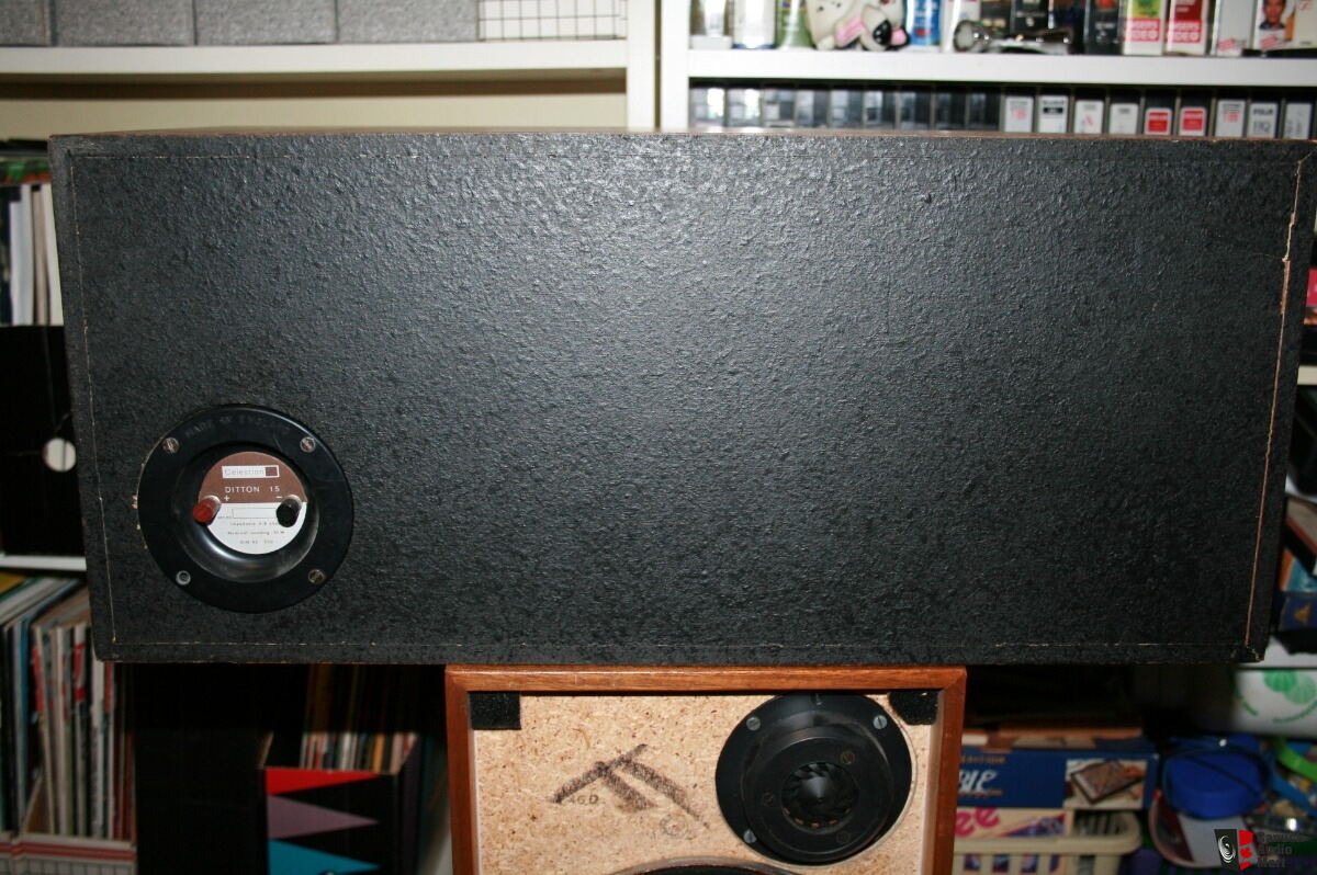 Celestion Ditton 15 Bookshelf speakers Photo #4522749 - Canuck Audio Mart
