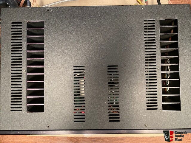 Anthem PVA2 Two Channel Power Amplifier Photo #4526836 - Canuck Audio Mart