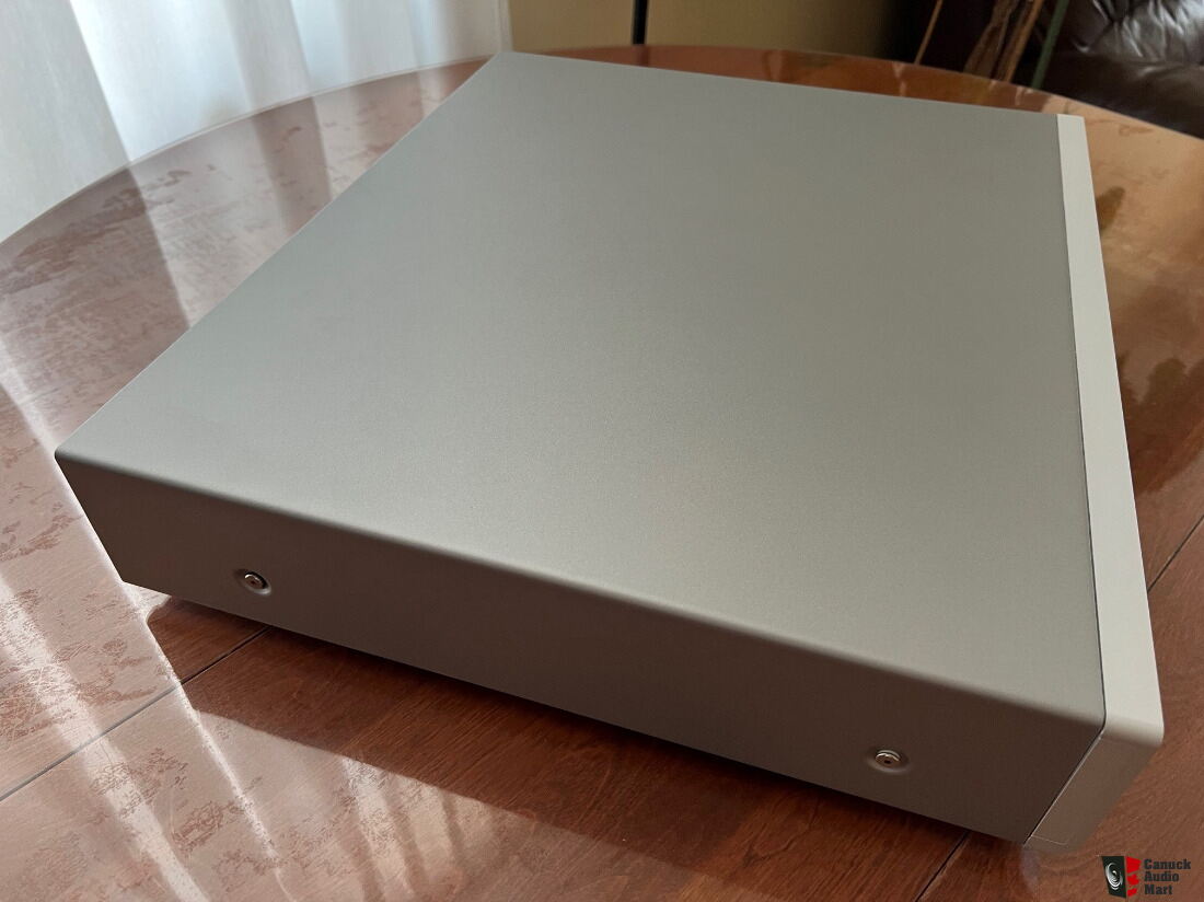 Luxman EQ-500 Phono Preamp Photo #4528901 - UK Audio Mart