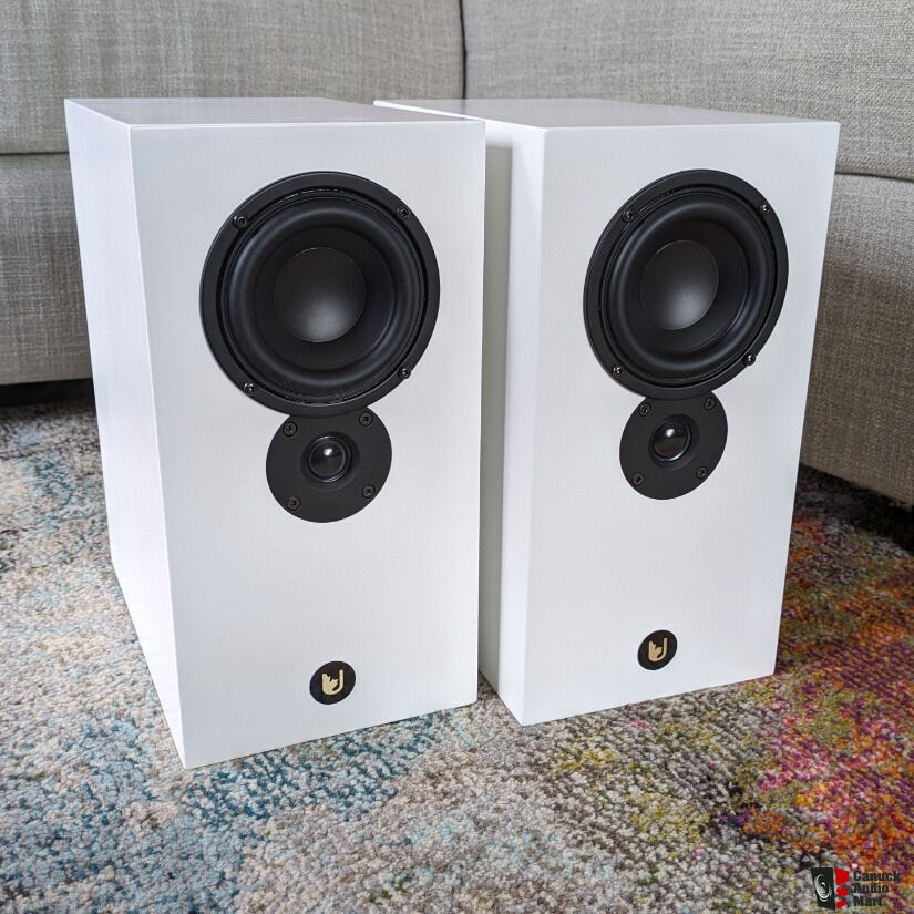 Unity Audio Warrior speakers, white, serenity now Photo #4531143 ...