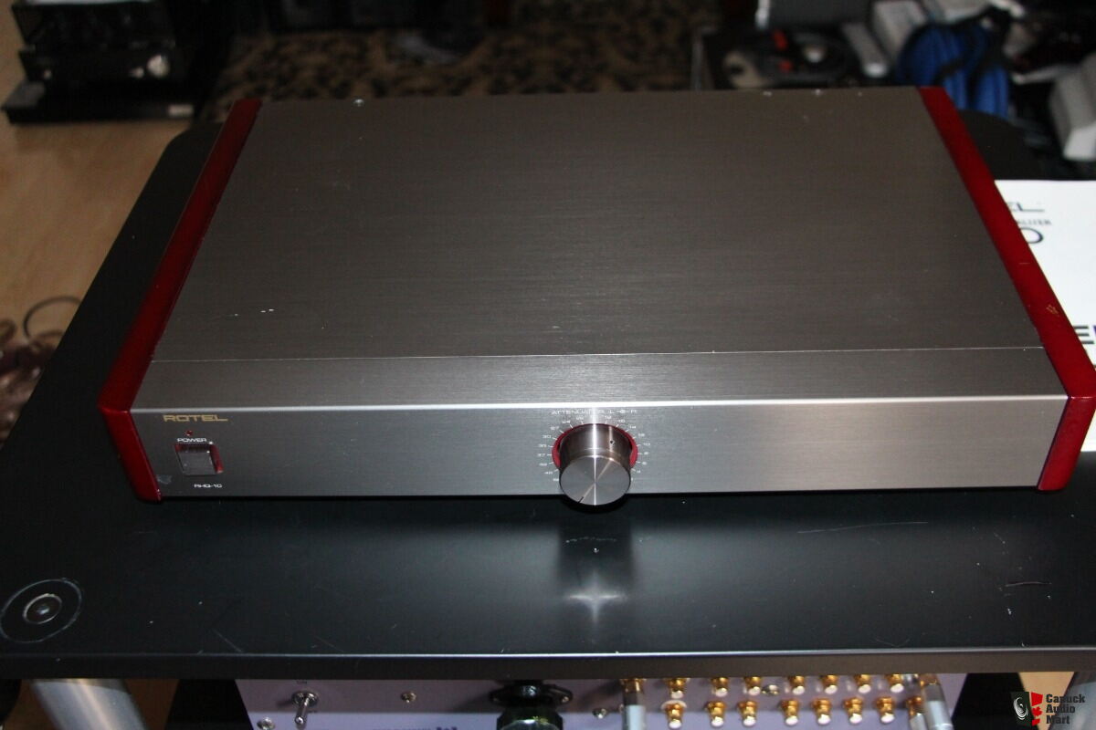 Rotel Michi RHQ-10 phono preamplifier Photo #4531775 - US Audio Mart