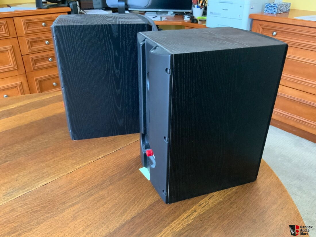 Paradigm Titan V3 Photo #4533796 - UK Audio Mart