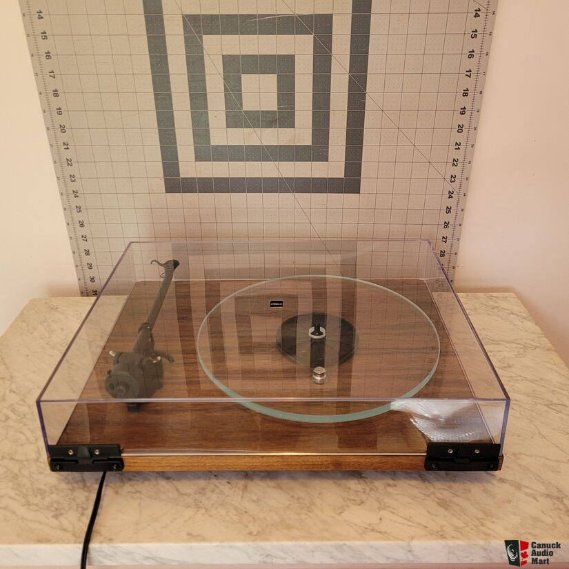 Rega P2 w/RB220 Tonearm & Custom Walnut Veneer Photo #4534933 - Canuck ...