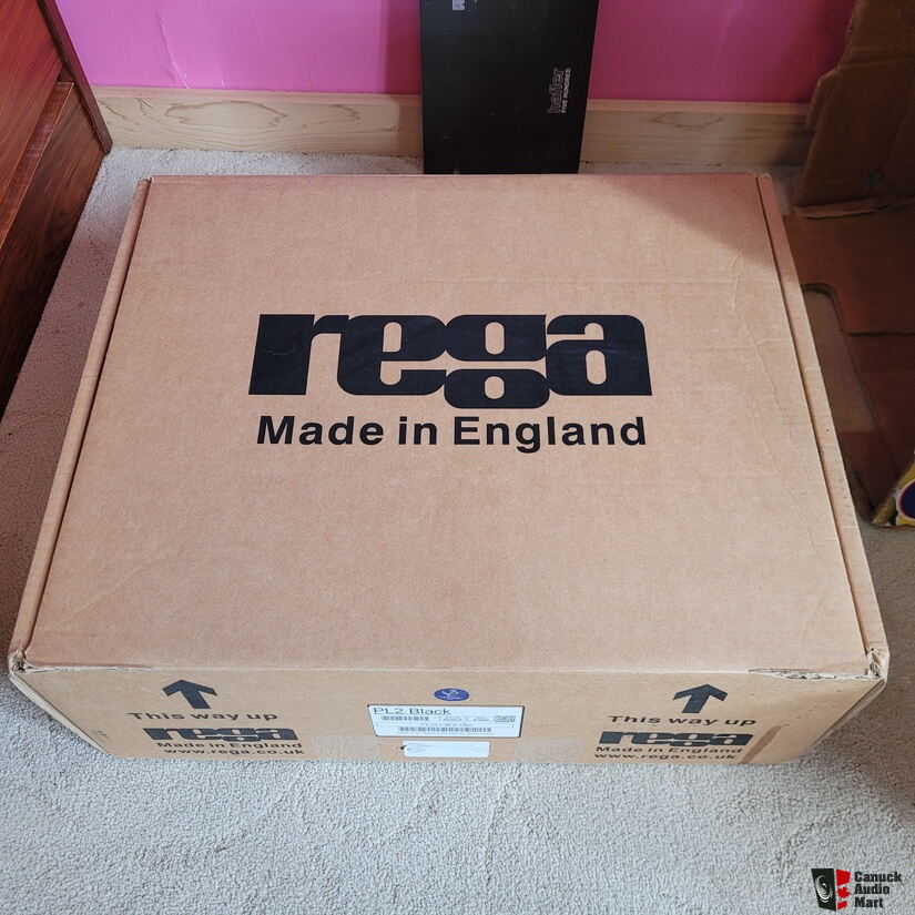 Rega P2 w/RB220 Tonearm & Custom Walnut Veneer Photo #4534937 - US ...