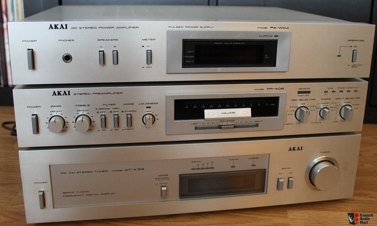 Akai power amplifier PA-W-04 - with matching preamp PR-A06 and tuner ...