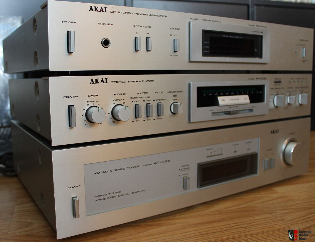 Akai power amplifier PA-W-04 - with matching preamp PR-A06 and tuner ...