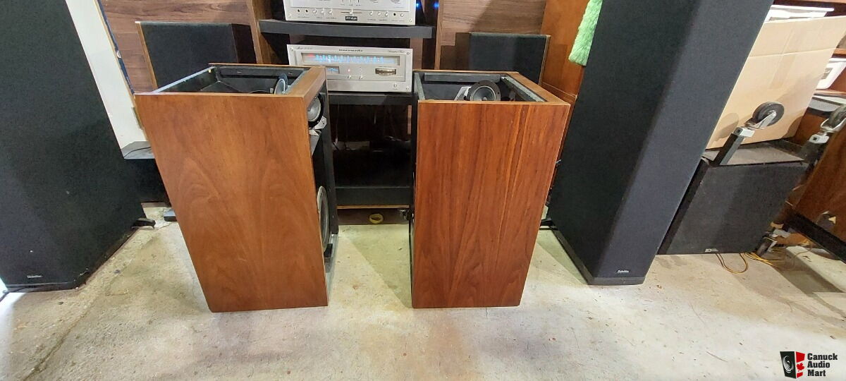 Bose 601 speakers Photo #4541564 - Canuck Audio Mart