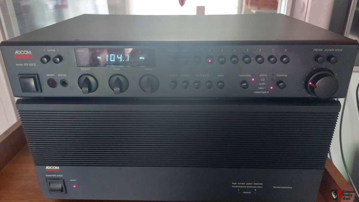 Adcom power amplifier GFA-555 MKII and Adcom preamplifier GTP-500 II ...
