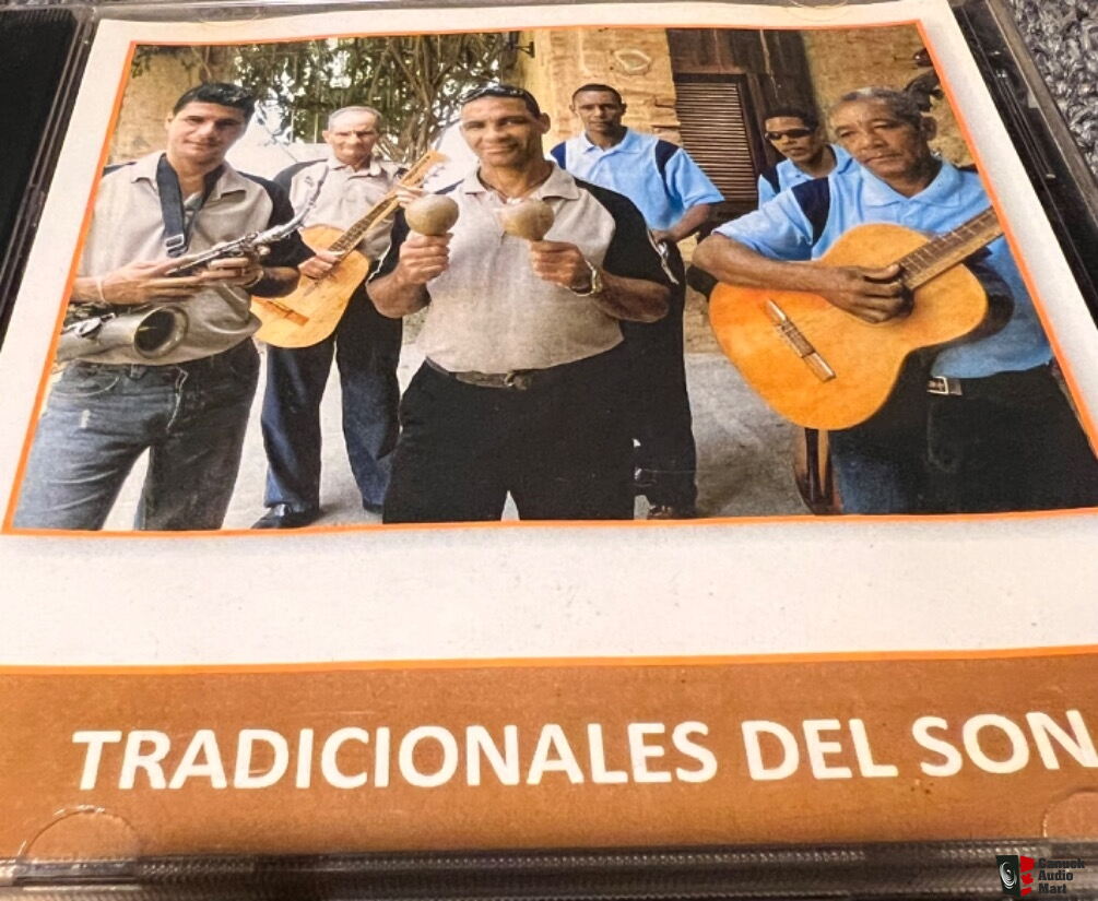 Latin music cd collection Photo #4566472 - US Audio Mart