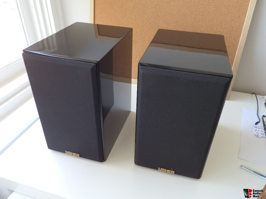 Usher S-520 Bookshelf Speakers in Gloss black - Excellent Sound! Photo ...