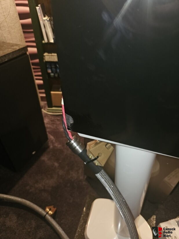 Usher S-520 Bookshelf Speakers in Gloss black - Excellent Sound! Photo ...