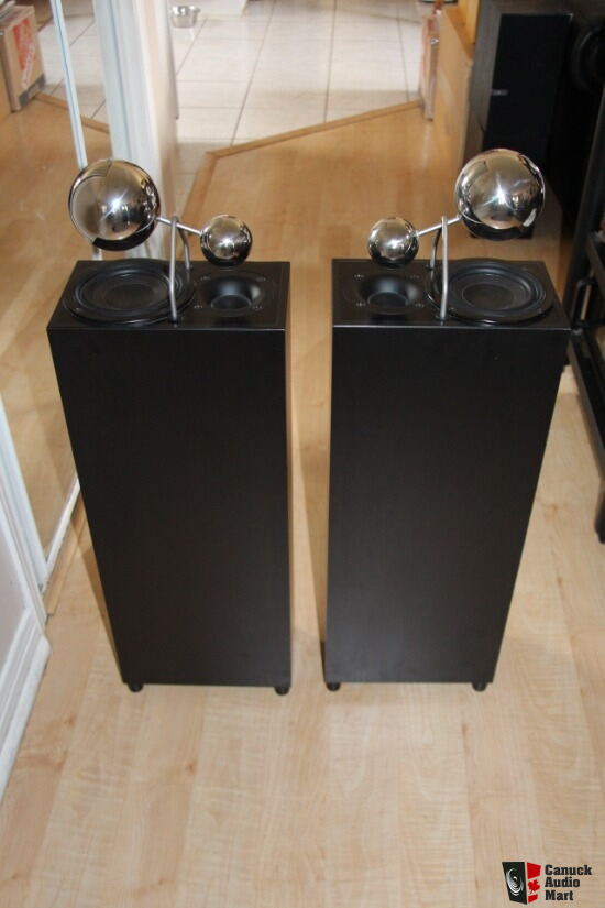 Duevel Planets omnidirectional speakers Photo #4574903 - Canuck Audio Mart