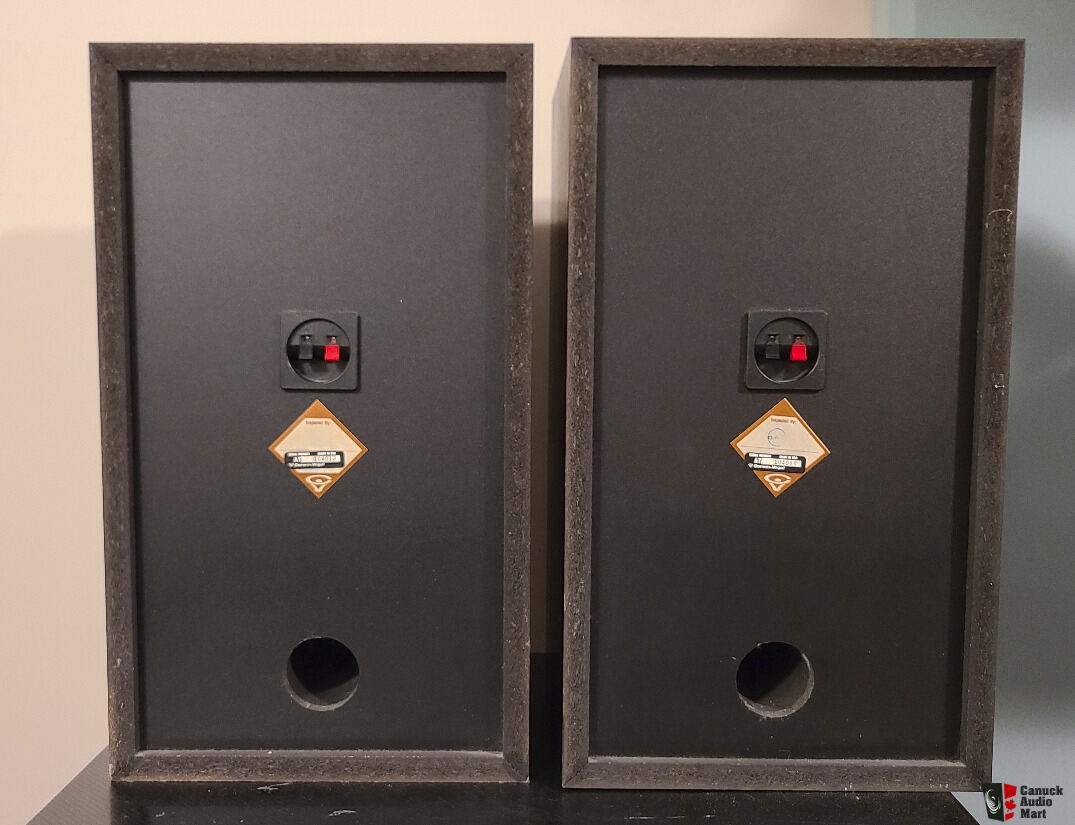 Cerwin Vega AT-8 Loudspeakers Photo #4582098 - Canuck Audio Mart