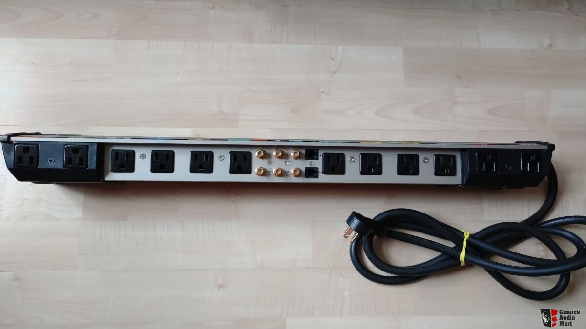 Monster Power MPB-2100 12 outlets with 8 feet power cord Photo #4584307 ...