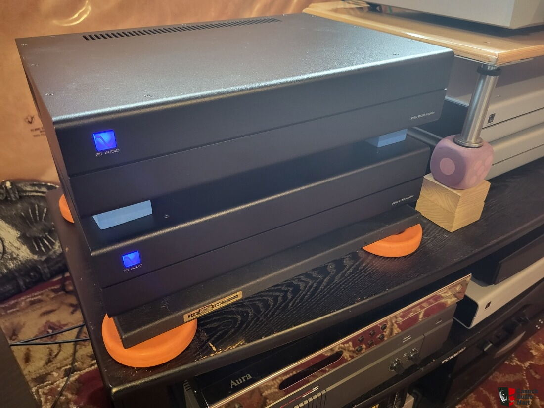 PS Audio M1200 monoblocks Photo #4584650 - Canuck Audio Mart