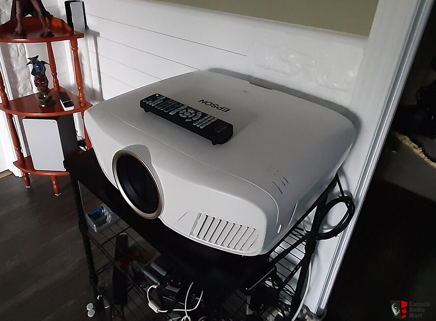 Epson 4K HDR Home Cinema Projector, Like New For Sale - US Audio Mart