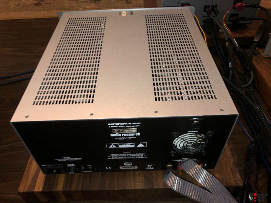 Audio Research Reference 250SE mono amps Photo #4588311 - Canuck Audio Mart