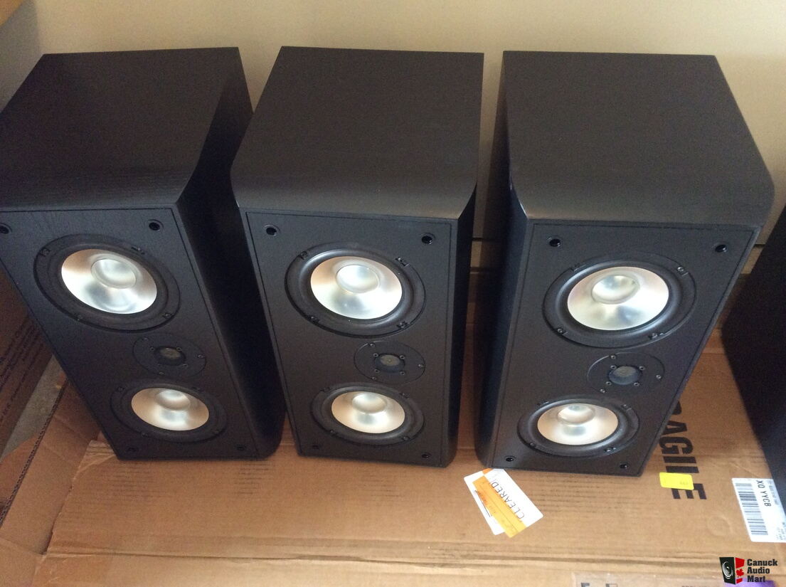 Genesis 700 centre speaker