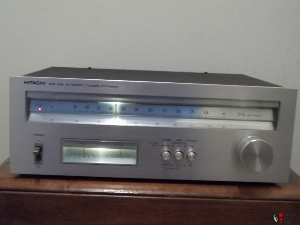 BEAUTIFUL HITACHI HA-330 STEREO AMP & MATCHING HITACHI FT-340 STEREO ...