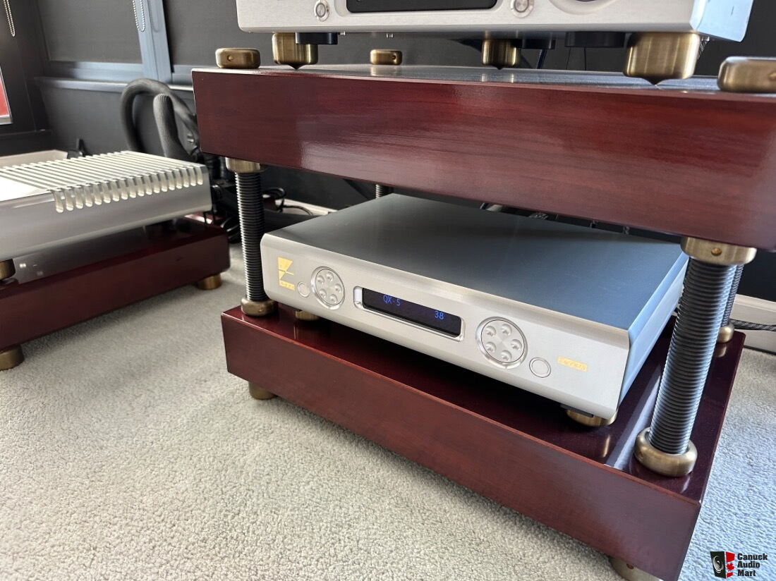 Ayre KX-R Twenty Preamplifier For Sale - Canuck Audio Mart