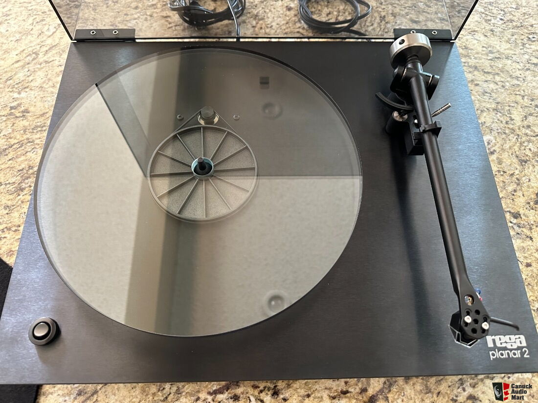 Rega Planar 2 with Goldring E3 Cartridge Photo #4614152 - US Audio Mart