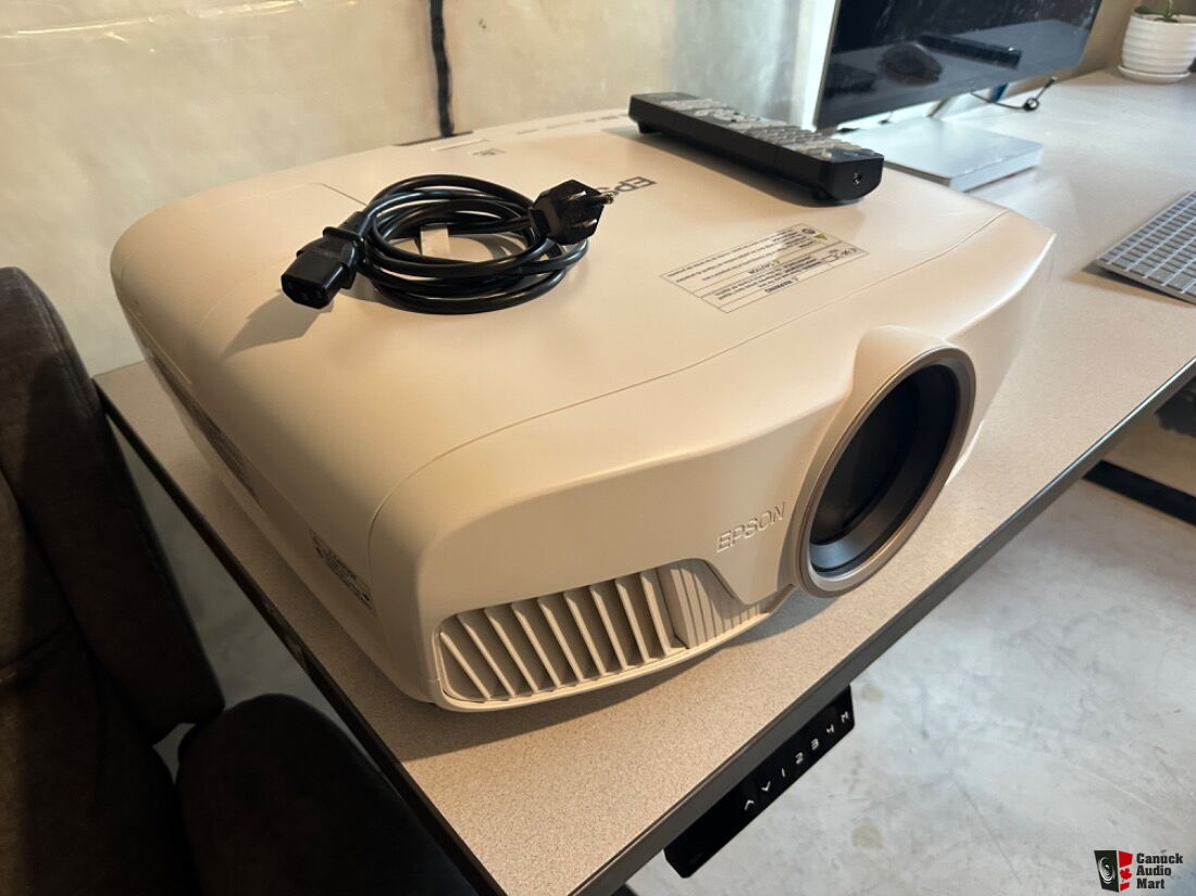 Epson 4010 4K Projector Photo #4617094 - Canuck Audio Mart