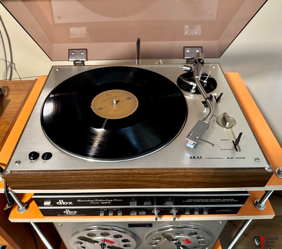 Akai AP-005 automatic turntable mint!