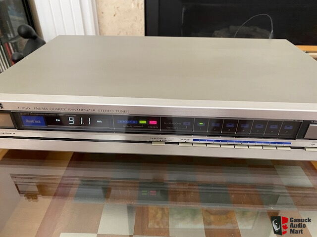 JVC AM/FM Stereo Digital Tuner model T-X30 made in Japan with multi ...