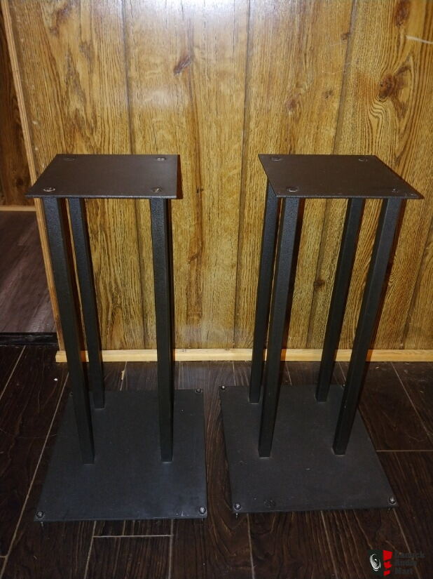 21" metal stands Photo #4623964 - Canuck Audio Mart